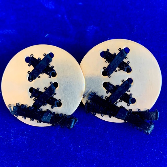 Jewelry | Vintage Laura Vogel Clip On Earrings | Poshmark